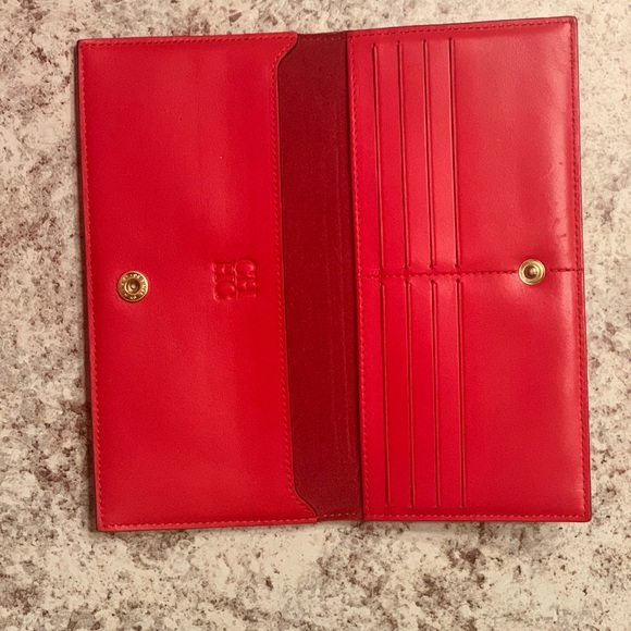 Carolina Herrera | Bags | Authentic Carolina Herrera Wallet | Poshmark